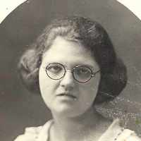 Gladys Emily Younker (1904–1995) • FamilySearch