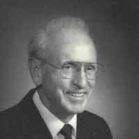 Robert Hubert Hall (1921–2017)