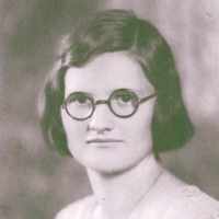 Mabel Amanthis Moore (1916–2009) • FamilySearch