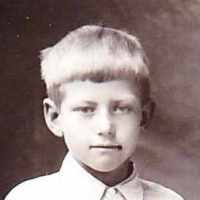 August Otto Naucke (1928–1946) • FamilySearch