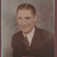 Daniel Nowak (1913–1990) • FamilySearch