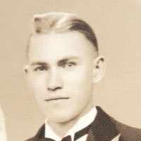 Robert Louis Bremer (1918–2001) • FamilySearch