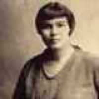 Mercedes Aurora Reyes Camilo (1897–1981)